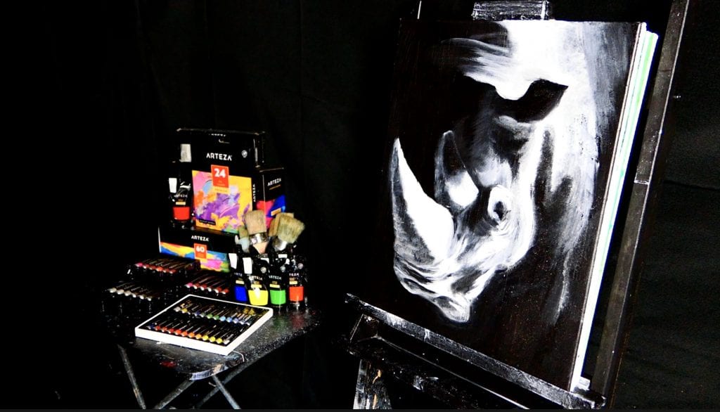 WHITE RHINO – UrArtStudio